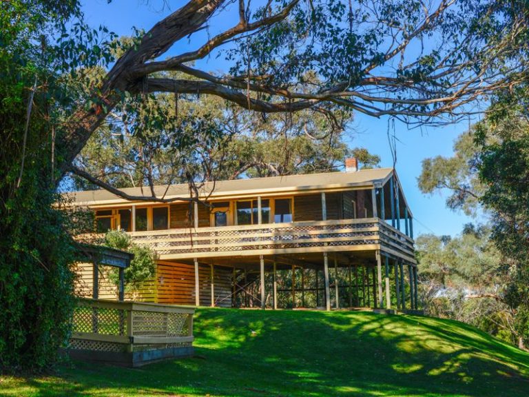 SCHOOL CAMPS | Iluka Retreat & Camp | Mornington Peninsula